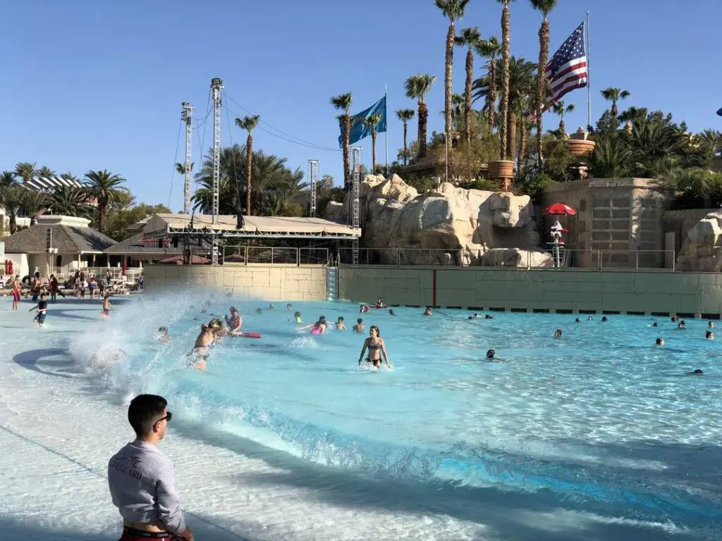 Where to Cool Down in Vegas - Revealed Travel Guides